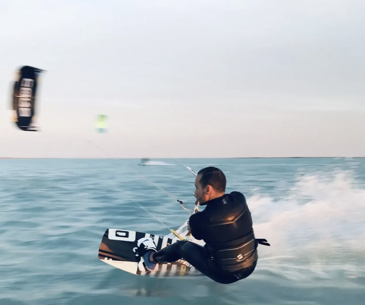 Kite surfing | Arab News PK