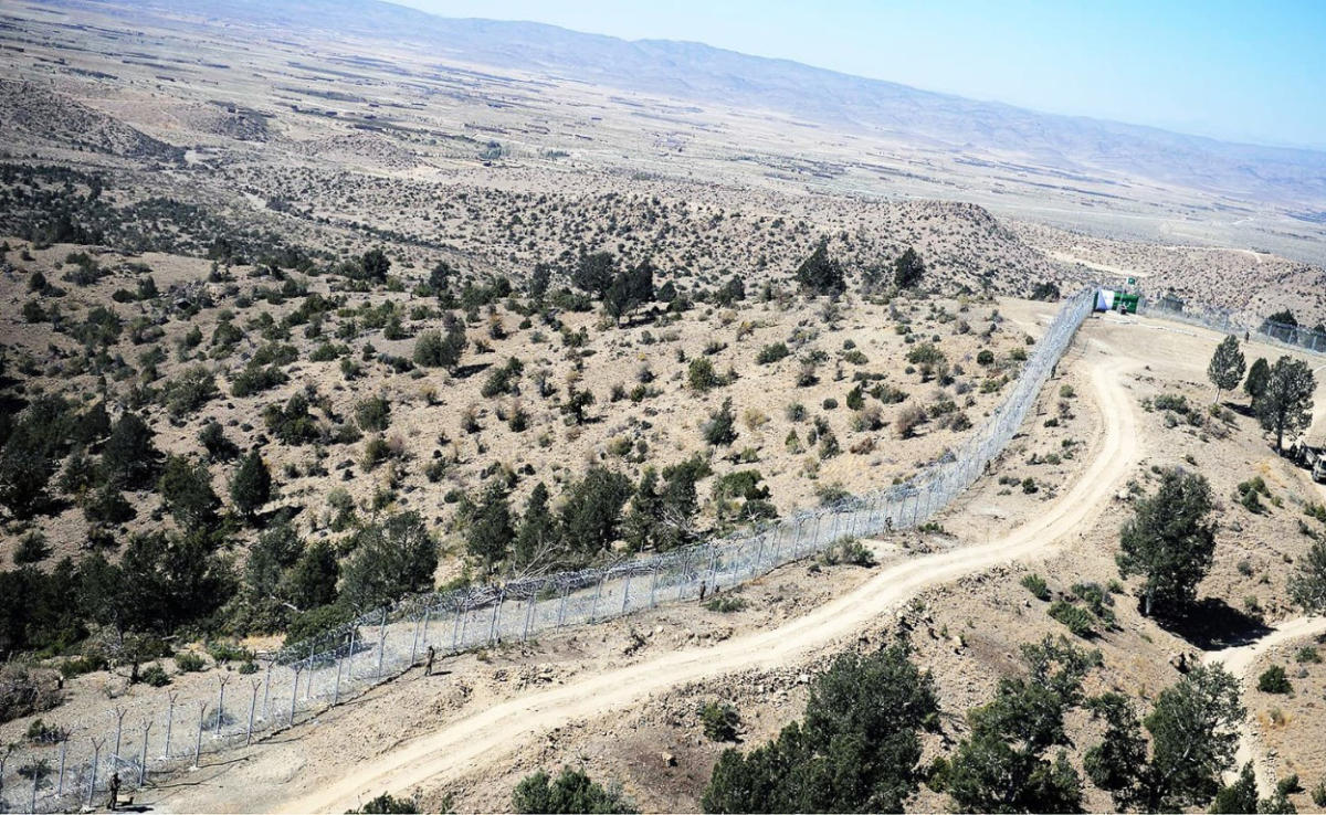 Pak-Afghan border fencing to complete by end of 2019: Pakistan Army ...