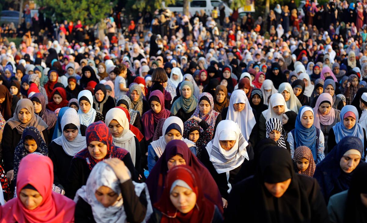 Muslims around the world celebrate Eid Al-Adha | Arab News PK