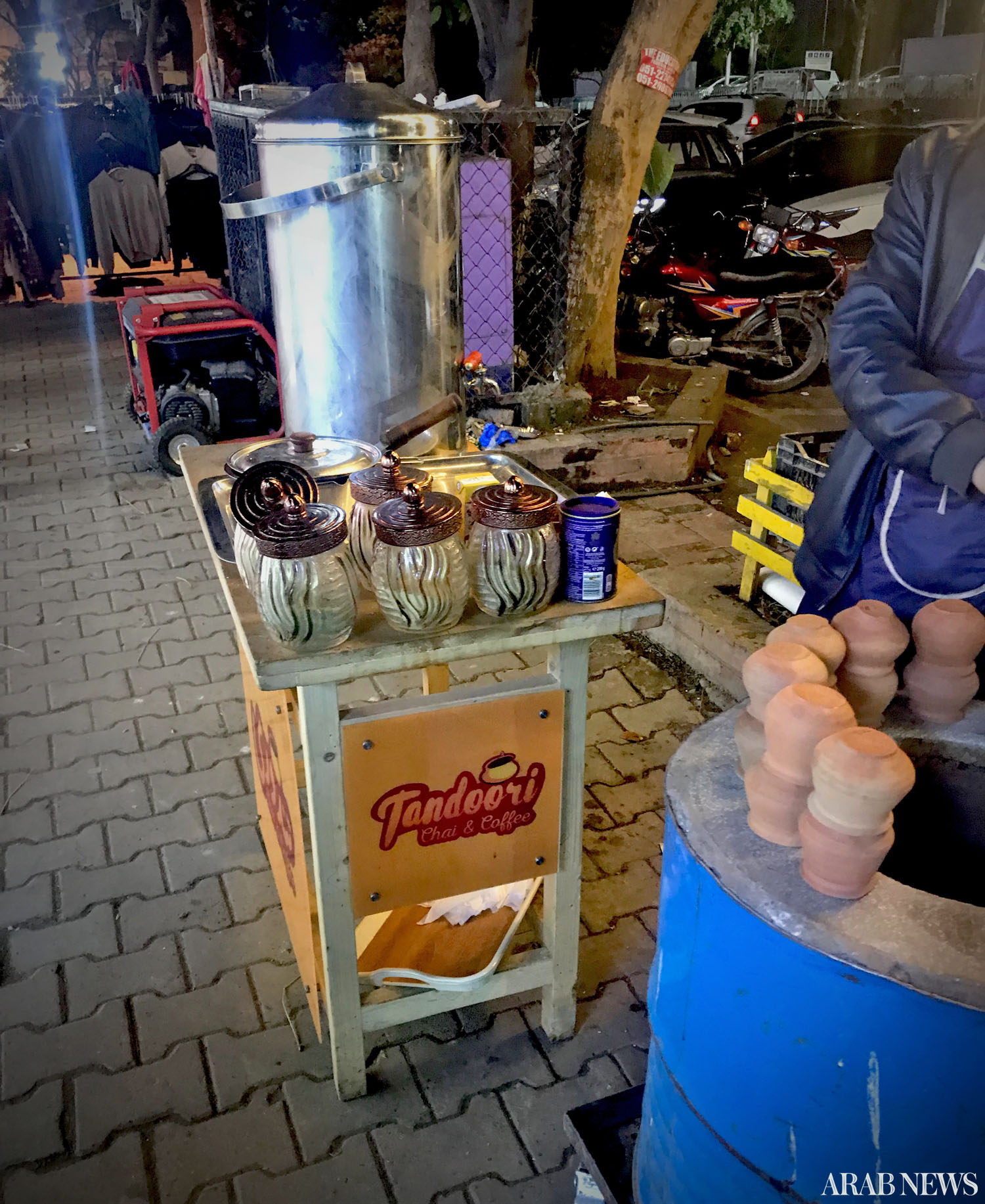 In Pakistan’s upscale capital, a new tea culture blossoms | Arab News PK