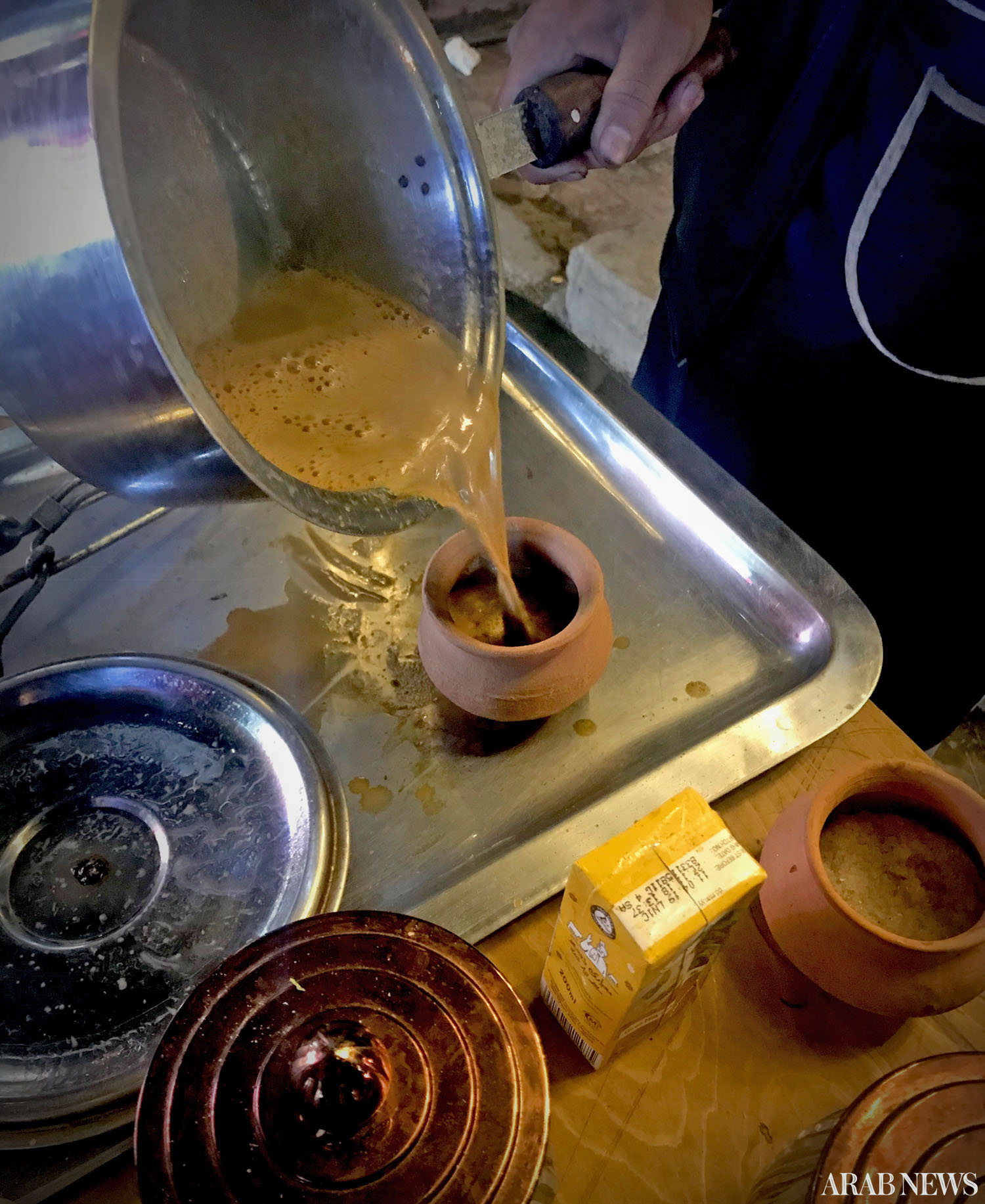 In Pakistan’s upscale capital, a new tea culture blossoms | Arab News PK