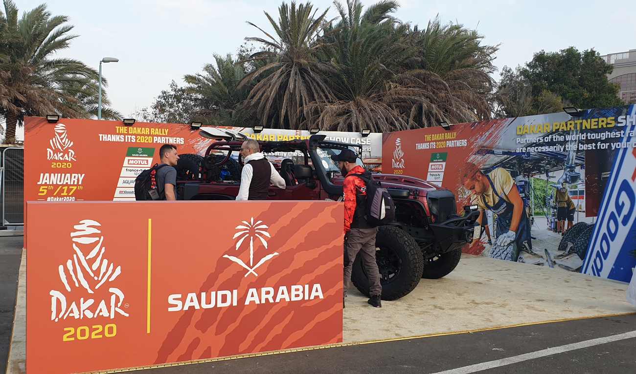 Fans soak up the atmosphere as Dakar Rally comes to Saudi Arabia for ...