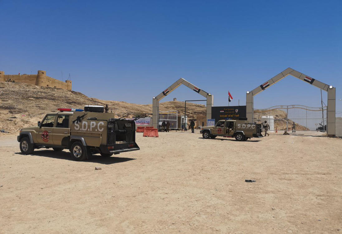 At border with Iran, Iraq PM vows to fight customs corruption | Arab ...