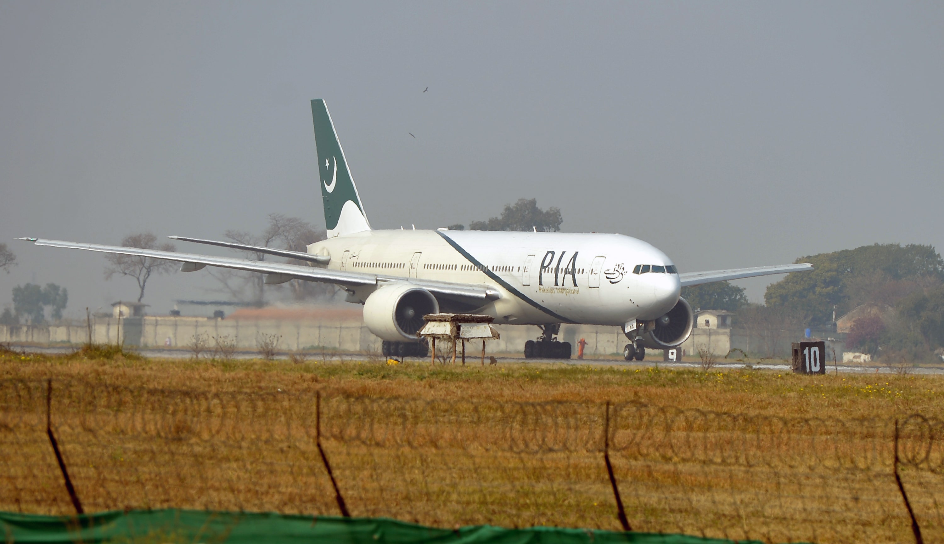 Pakistan International Airlines to lease eight new planes | Arab News PK