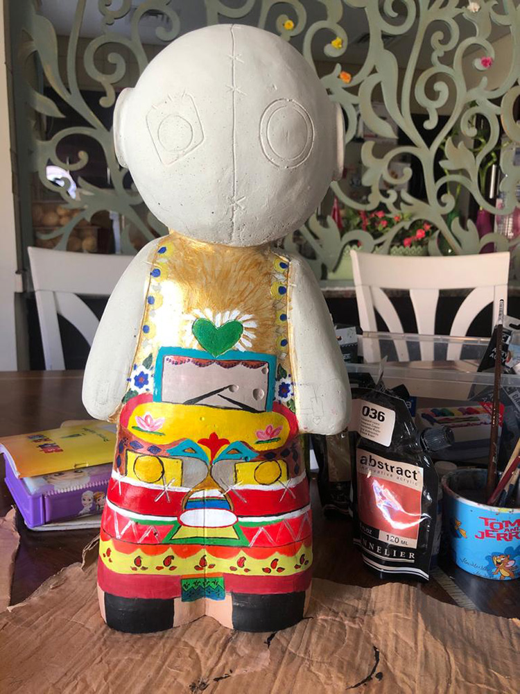 Three Pakistani women artists participate in doll installation project ...