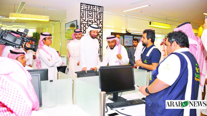 Saudi Health minister opens new emergency call center | Arab News PK