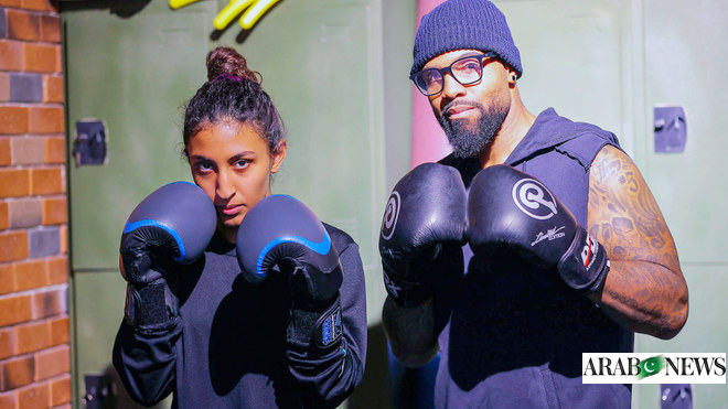 Saudi teenage boxer knocks out stereotypes | Arab News PK