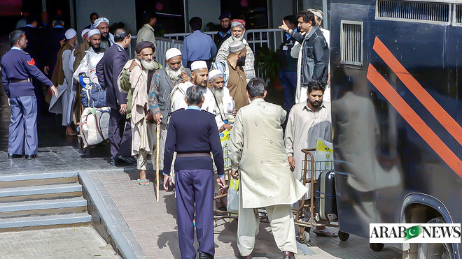 Pakistan frees 524 Afghan migrants from Karachi jail | Arab News PK