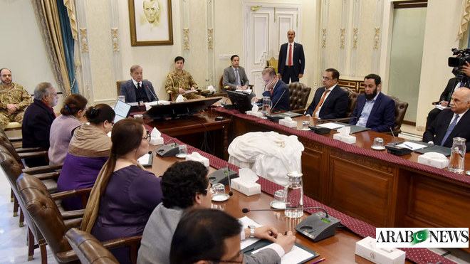 Pakistani PM pushes ahead with PIA privatization, seeks implementation ...