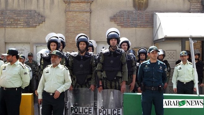 At least five killed in militant attack on Iranian police | Arab News PK