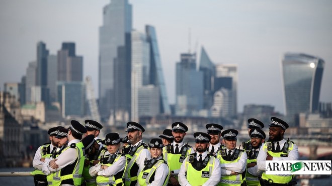 Supporters, opponents of Tehran clash in London | Arab News PK