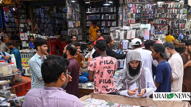 Pakistan adds 150,000 retailers to tax net, sees 30 percent revenue ...