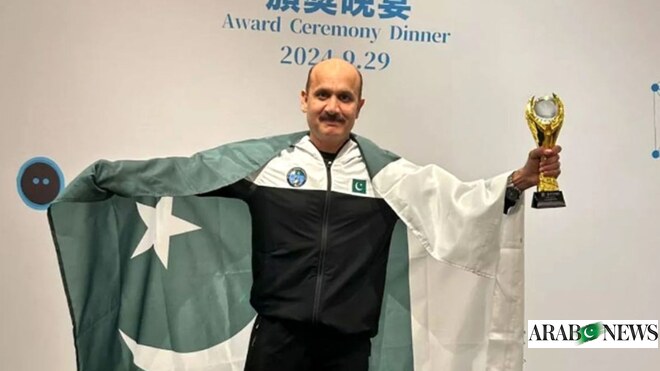 Pakistan’s Irfan Asghar wins 6th Asian Master Squash Championship 2024 ...