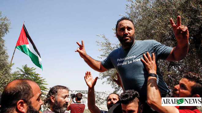 Palestinian activist Issa Amro wins prize for peaceful resistance ...