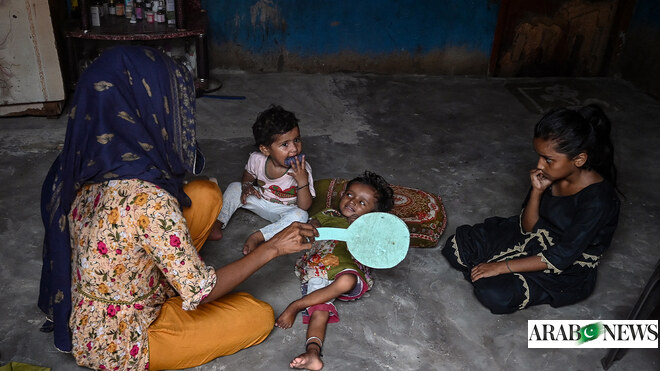 Pakistan fertility rate declines from 6 live births in 1994 to 3.6 in ...