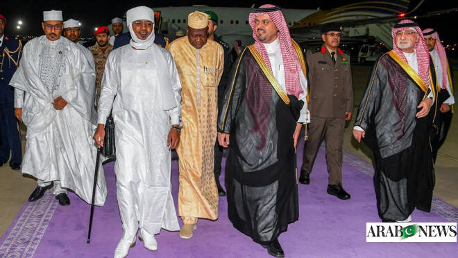 Chad president arrives in Jeddah | Arab News PK