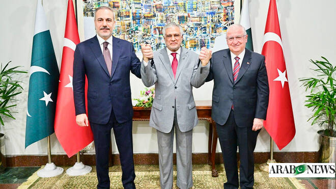 Nebraskawut por had to find out exactly what the buzz was