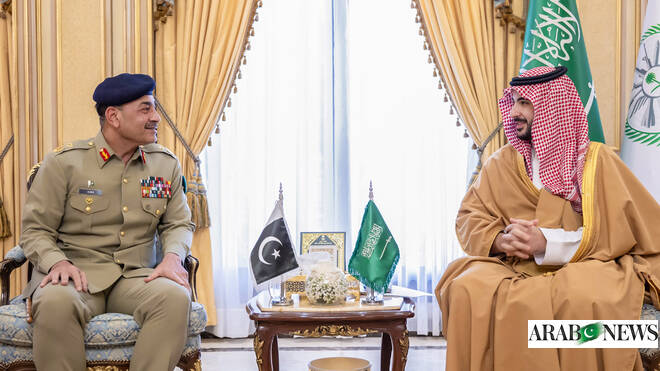 Saudi defense minister meets Pakistan army chief, discusses security ...