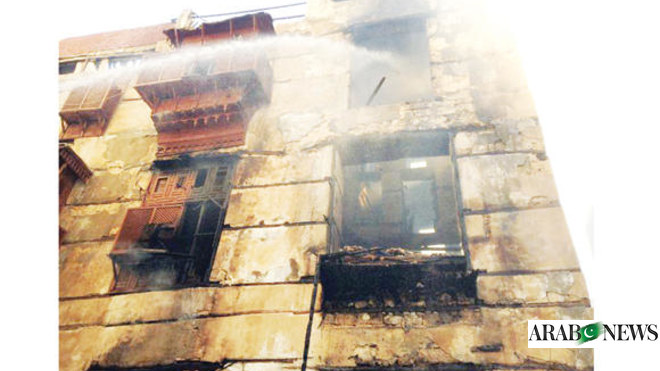 Fire destroys heritage buildings | Arab News PK