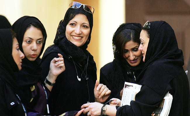 Saudi female entrepreneurs increase by 35% in 10 years: Report | Arab ...