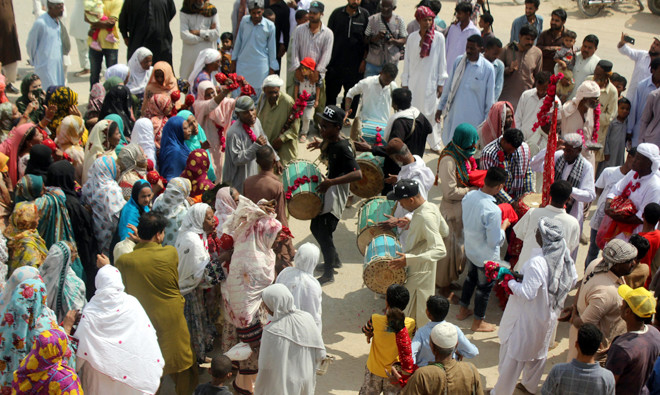 Afro-Pakistani Sheedi community celebrates annual Manghopir festival ...