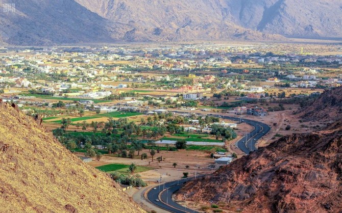 Tourists throng to the Saudi Arabian city of Najran for bird’s eye ...