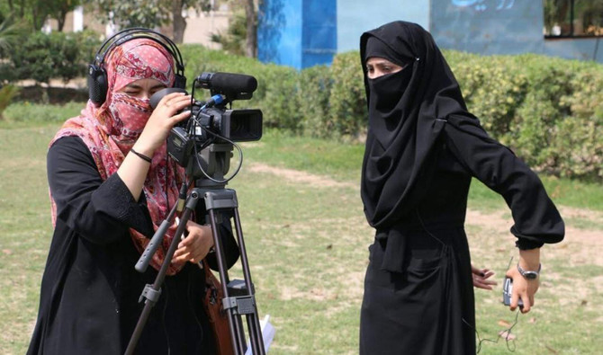 Meet the Pakistani women who say the burqa helps them be better ...