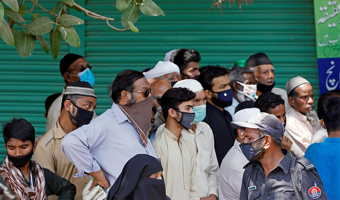 More than 12,000 could be infected with virus, Pakistan’s health chief ...