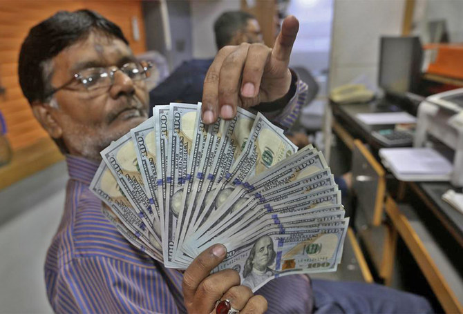 Pakistani rupee slumps to new all-time low against greenback | Arab News PK