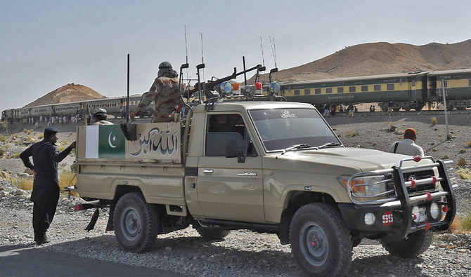 10 militants killed in operation to clear hideout in southwest Pakistan ...