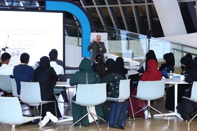 Artificial intelligence cannot ‘substitute’ for human thought in translation process, Ithra ...