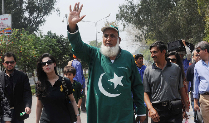 Life and times of Pakistani mascot ‘Chacha Cricket’ — from Sharjah ...