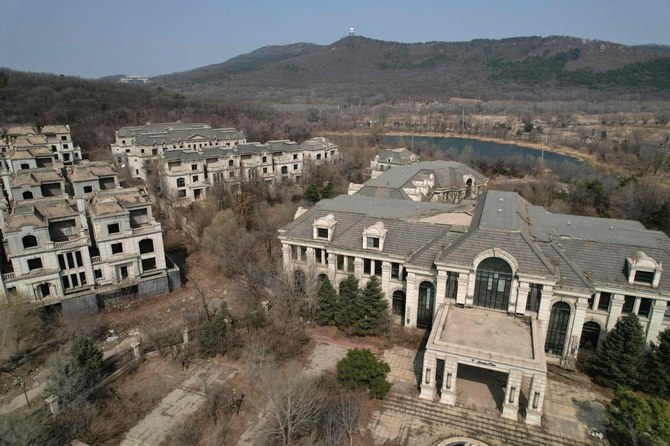 Chinese ghost town of mansions reclaimed by farmers | Arab News PK