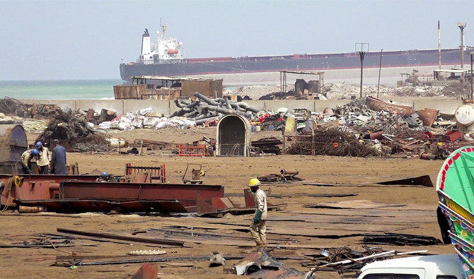 Once the world’s largest graveyard for vessels, Gadani beach now a ...