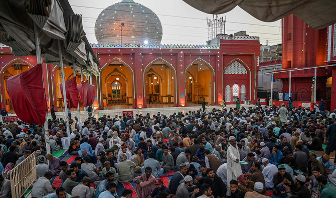 Karachi’s New Memon Mosque continues over 70-year-old tradition of ...
