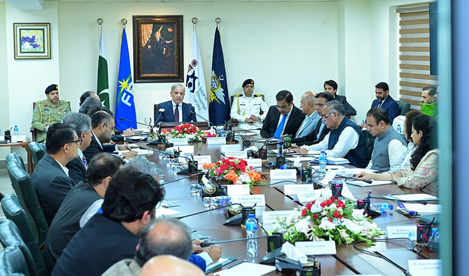 PM Sharif directs Pakistan’s tax authority to bring ‘wealthy’ citizens ...