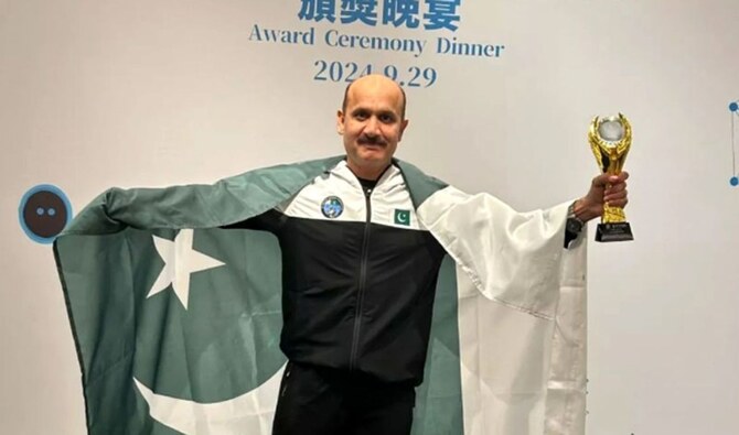 Pakistan’s Irfan Asghar wins 6th Asian Master Squash Championship 2024 ...