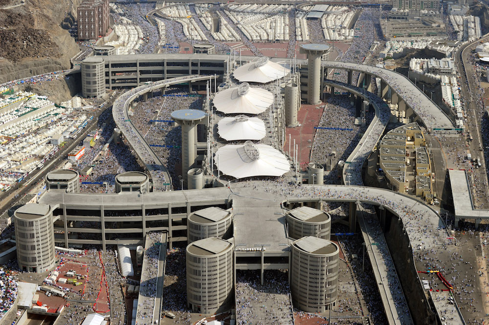 How award-winning Jamarat Bridge provides relief to pilgrims during key ...