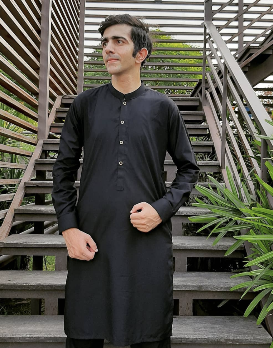 Pakistan’s first deaf vlogger gets television stint as show host | Arab ...