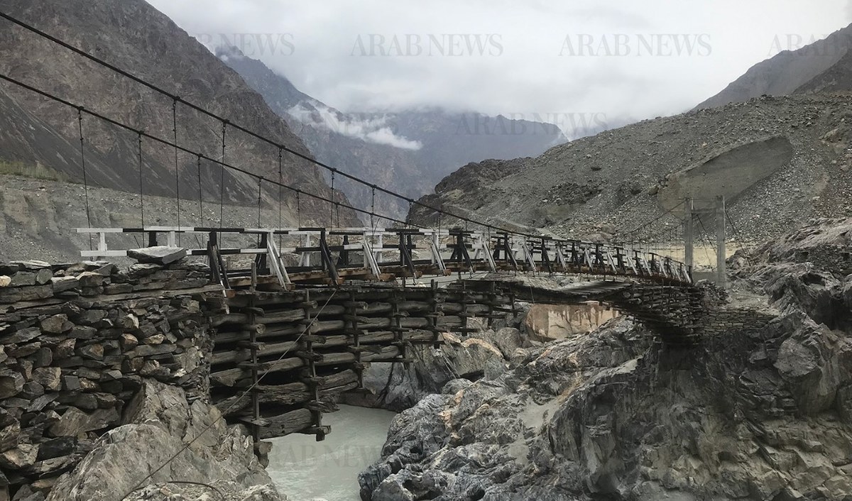 In Pakistan's north, RCC overpasses replace hanging bridges to reduce ...