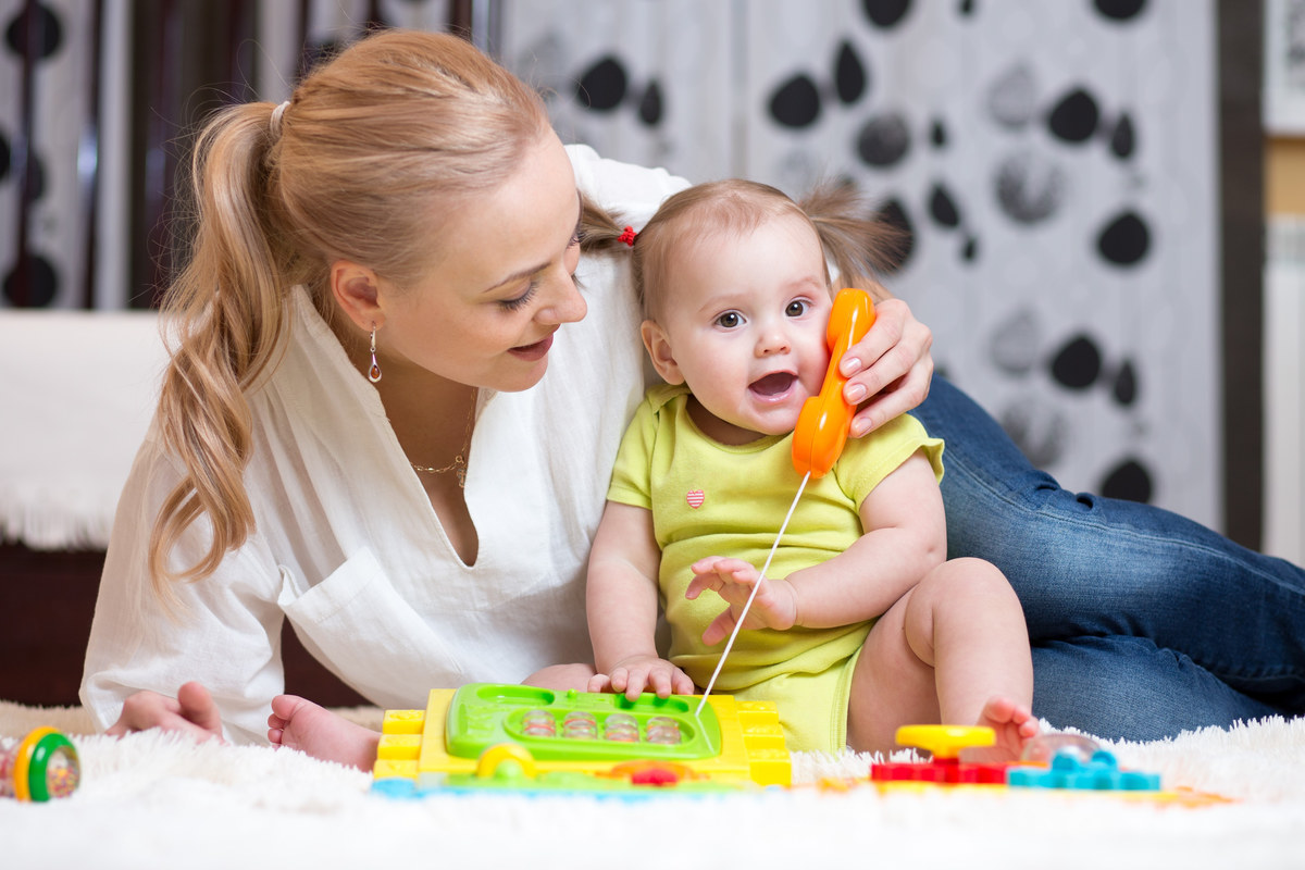 Baby Talk: Distraction tips for busy moms with toddlers | Arab News PK